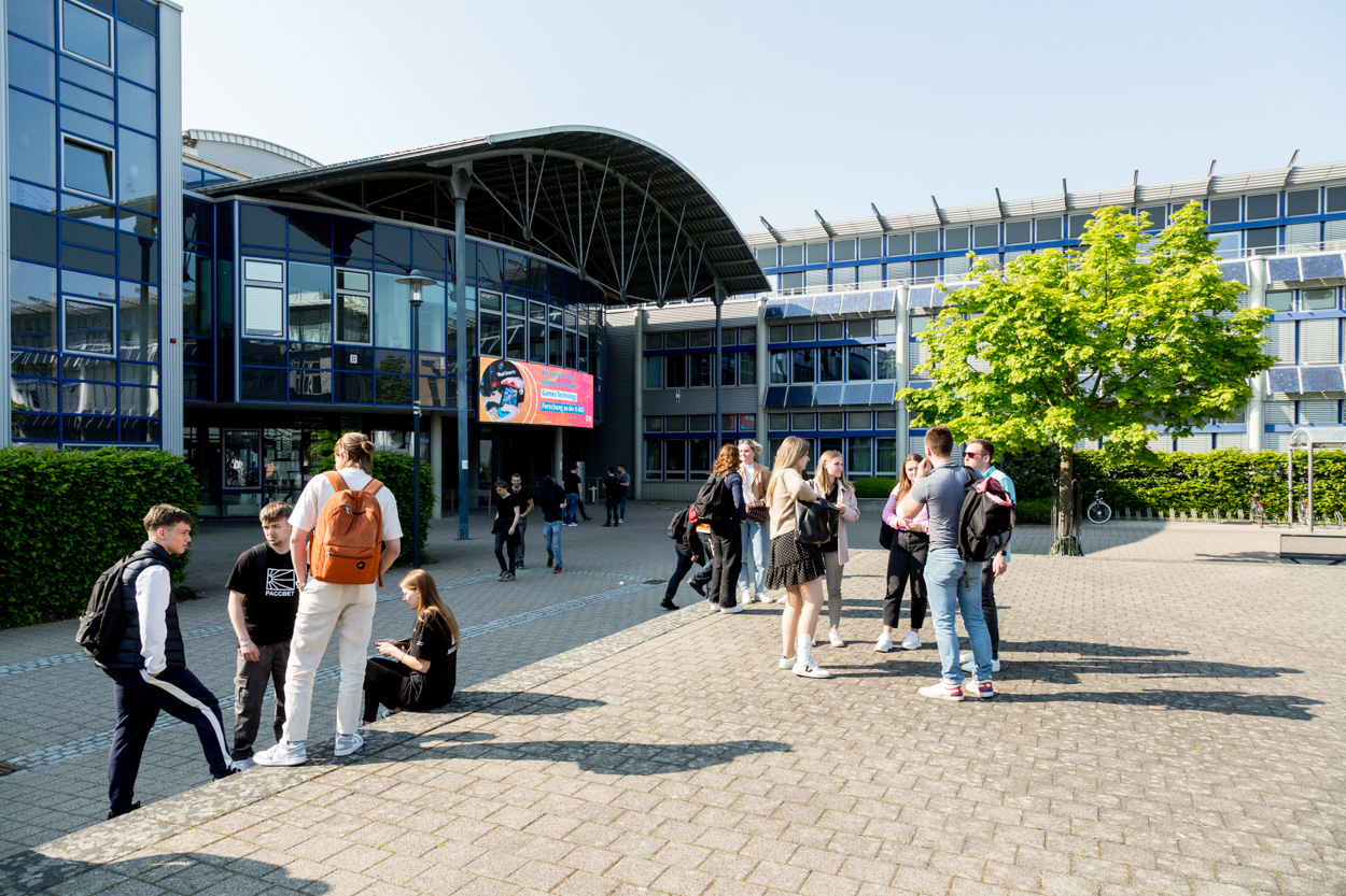 Hochschule | Hochschule Bonn-Rhein-Sieg (H-BRS)