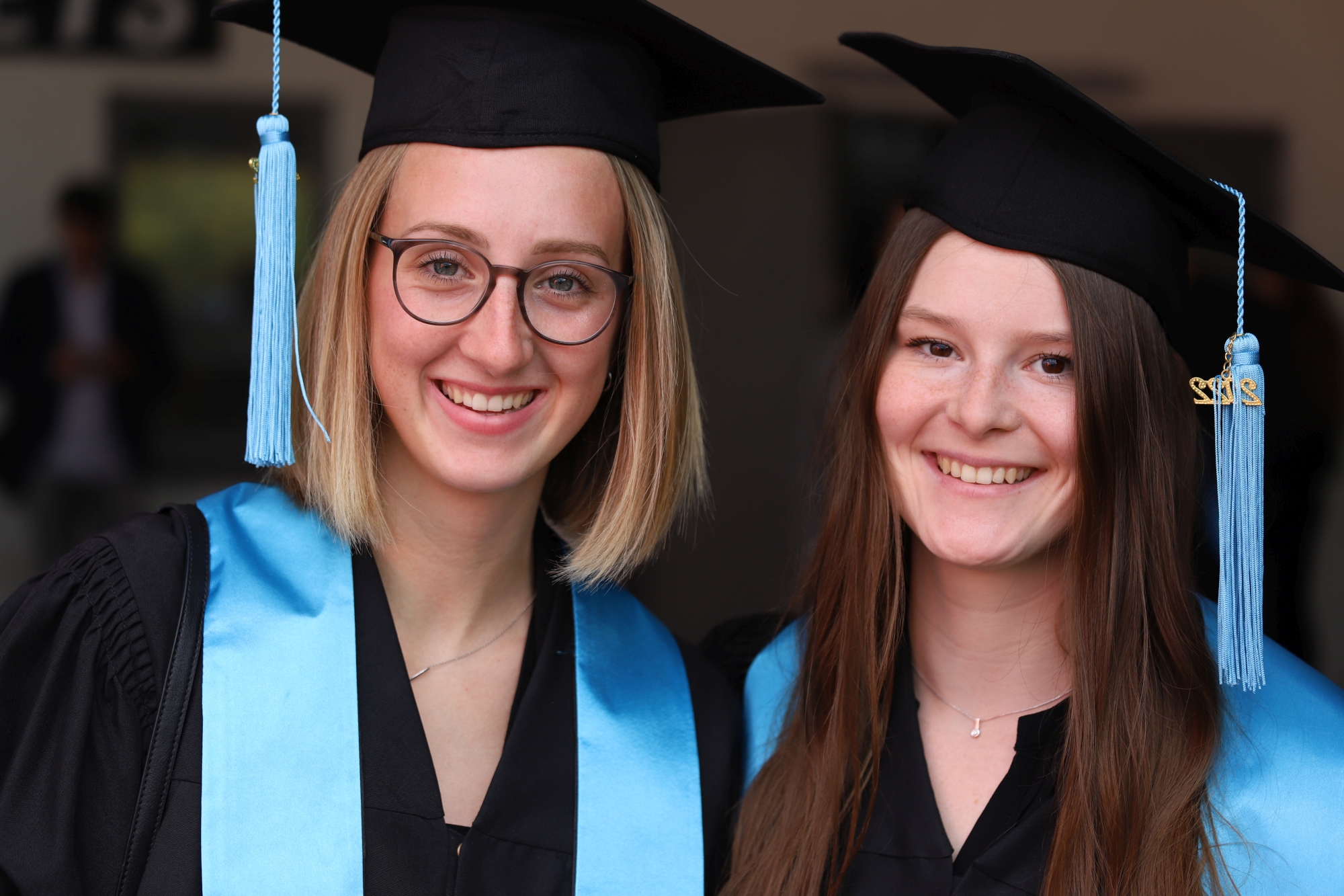 Absolventenfeier 2022 im Telekom Dome (Galerie) | Hochschule Bonn-Rhein ...