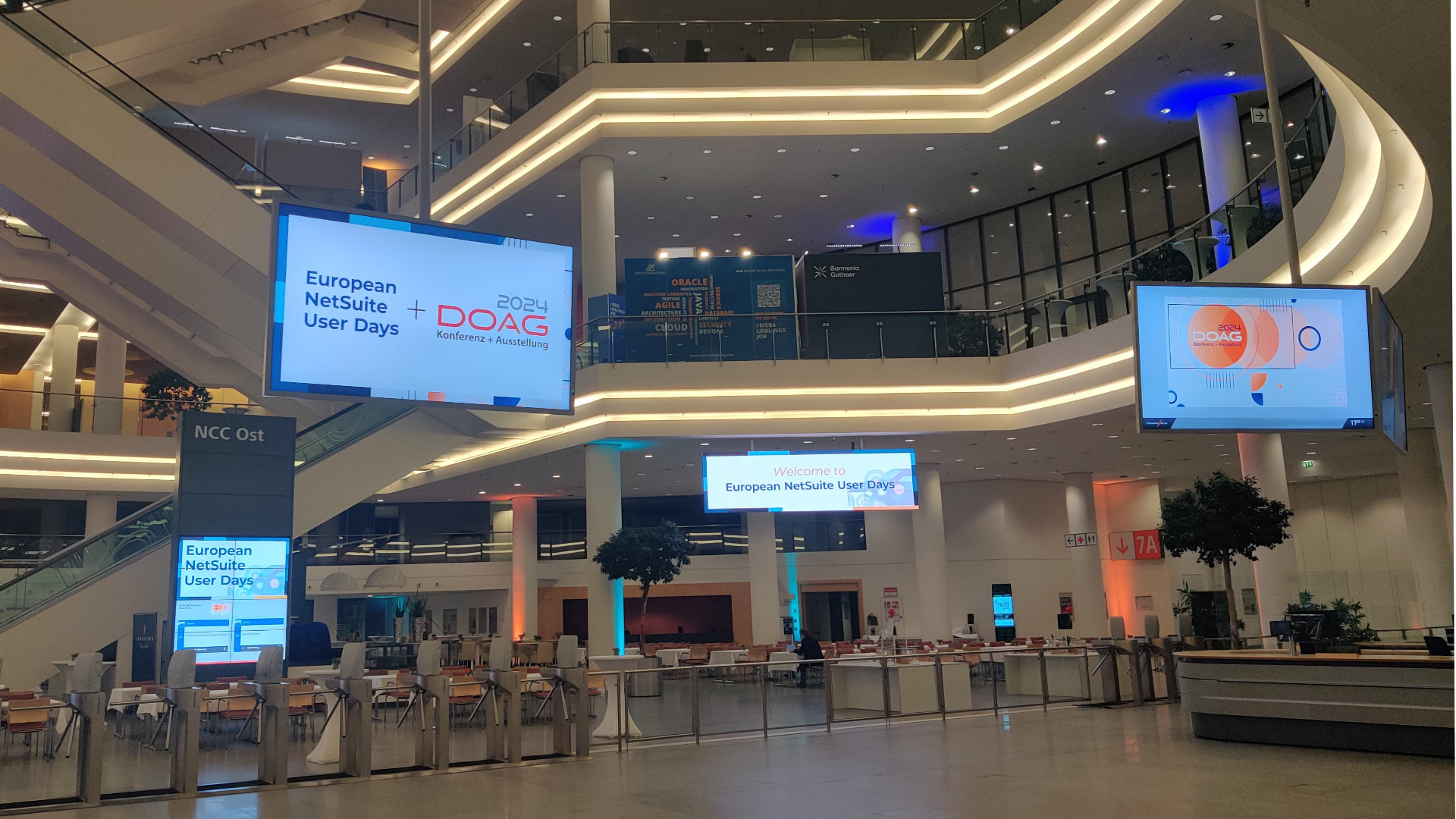 H-BRS computer science students take part in DOAG 2024 conference ...