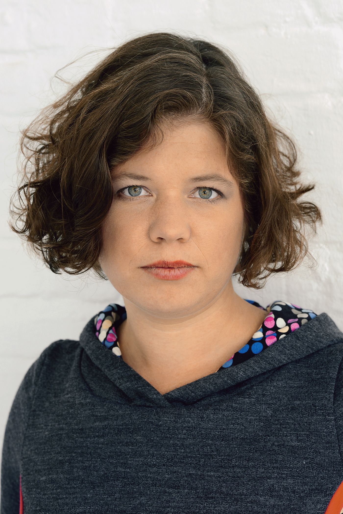 Zu Gast auf dem Sofa: Julia Friedrichs über die mächtige Elite von ...
