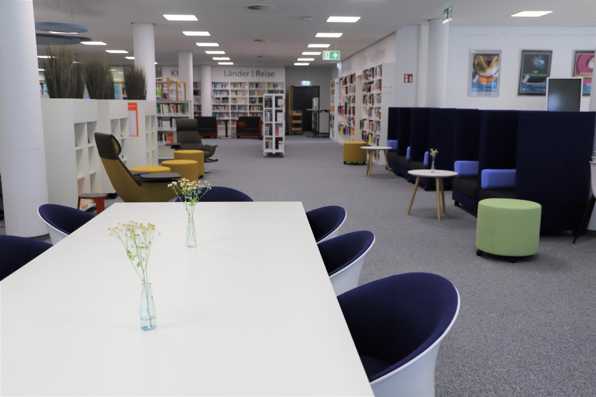 Bibliothek jetzt moderner und nutzerfreundlicher durch neue zentrale ...